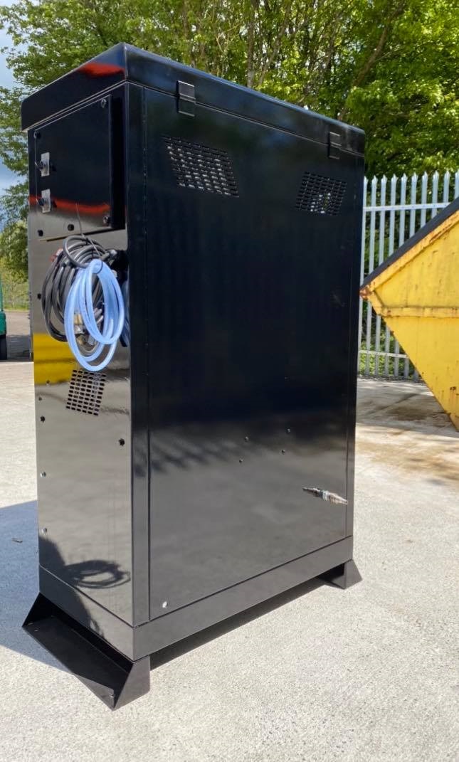 Used Cleanwell static hot pressure washer 240V- BPW