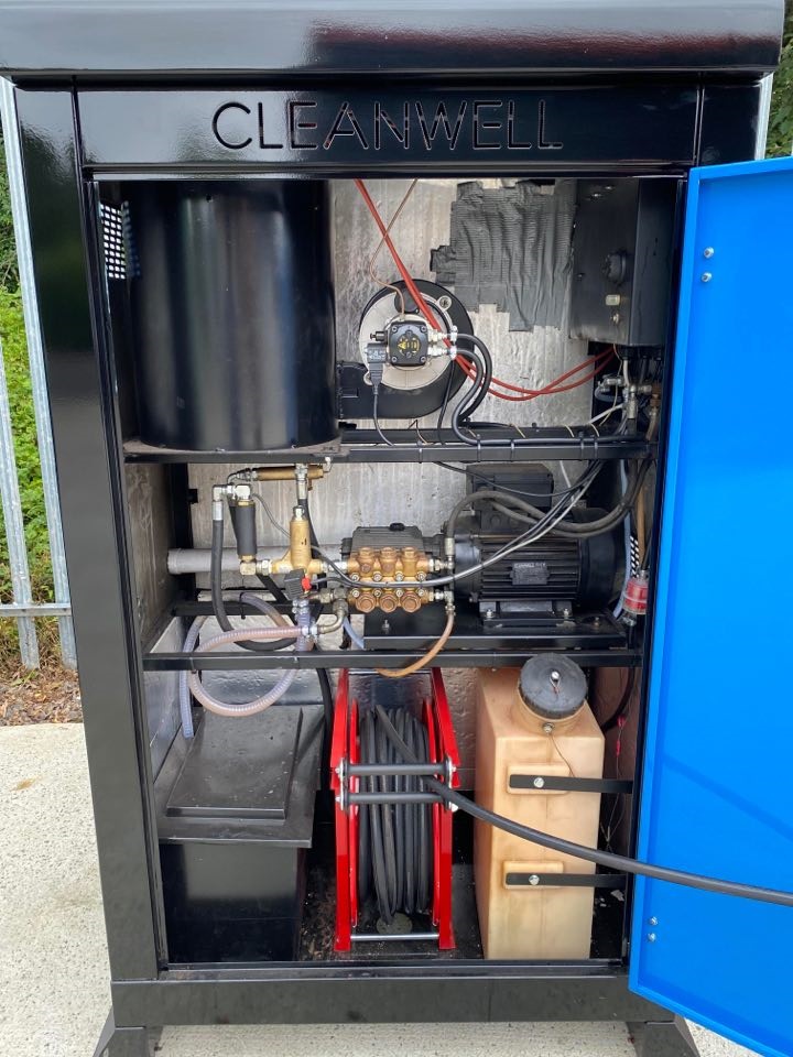 Used Cleanwell Static Hot/Cold Pressure Washer - BPW